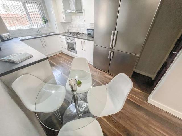 1 Bedroom House Share