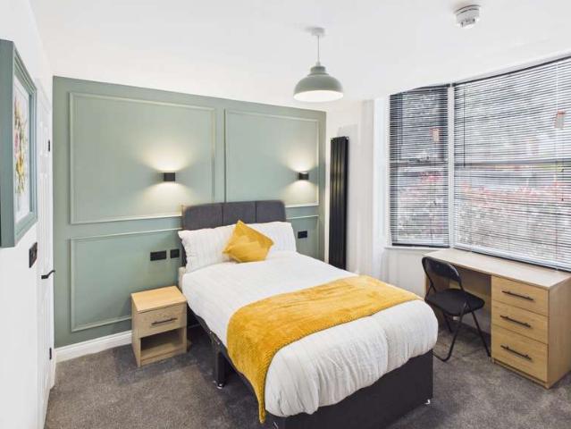 1 Bedroom House Share