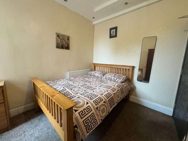 1 Bedroom House Share