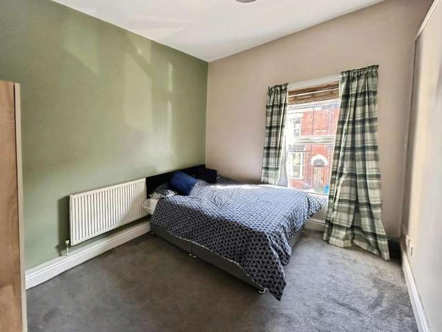 1 Bedroom House Share