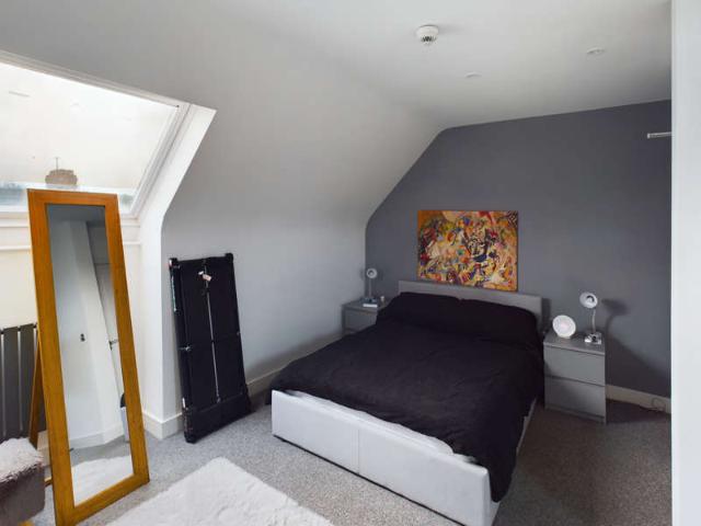1 Bedroom House Share