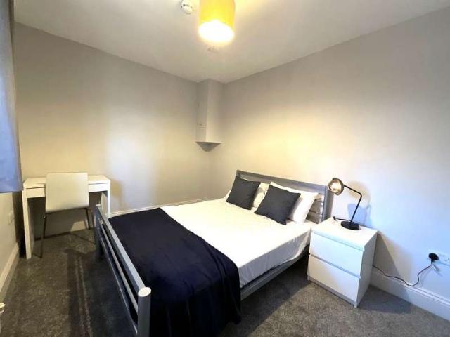 1 Bedroom House Share