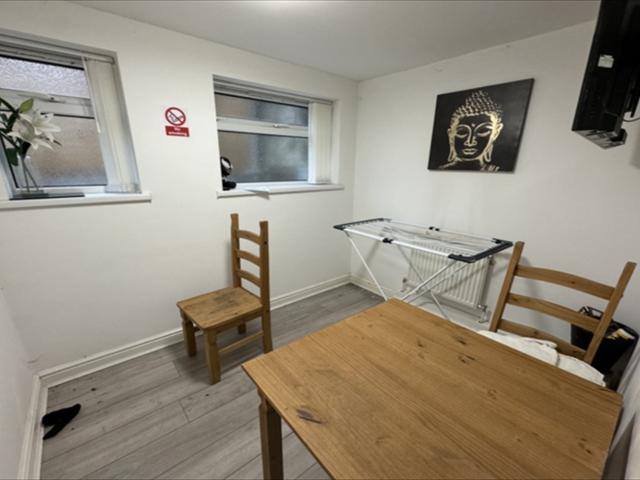 1 Bedroom House Share