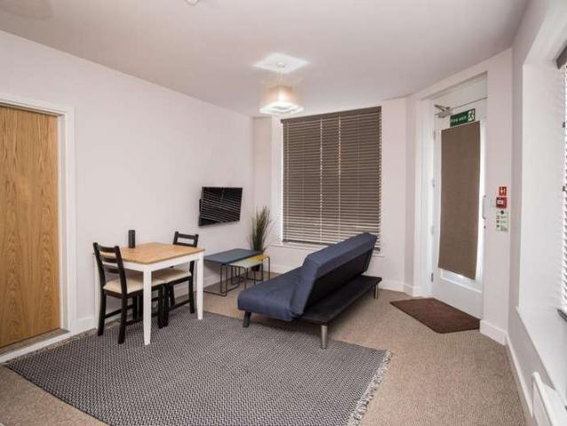 1 Bedroom House Share