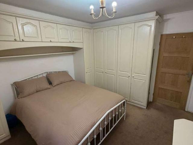 1 Bedroom House Share