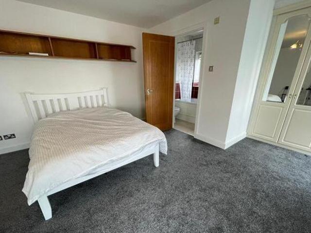 1 Bedroom House Share For Rent In 10 Jamestown Way