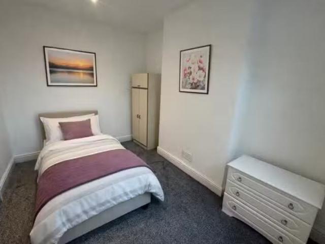 1 bedroom house share for rent in 120 Milton Walk, Room 3, DN1