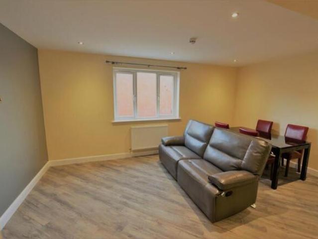 1 bedroom house share for rent in 16 Woodsley Road, Flat 1 HS, LS3