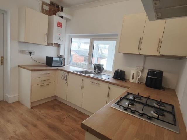 1 bedroom house share for rent in 280 Whitchurch Road, Cardiff, CF14