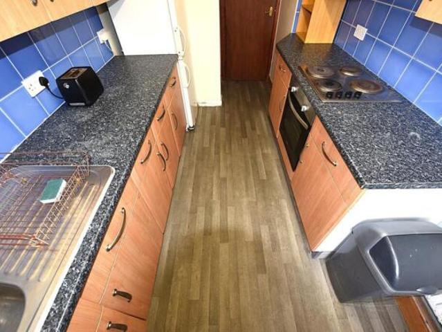 1 bedroom house share for rent in 33 Howden Place HS, LS6