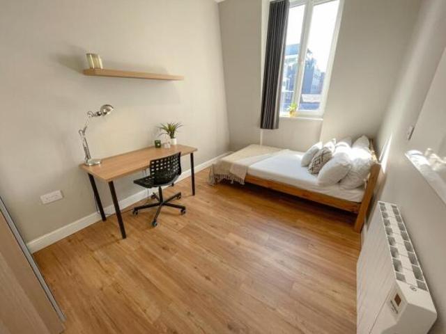 1 bedroom house share for rent in 37a Hardman Street, L1