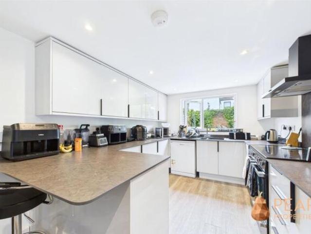 1 bedroom house share for rent in 47 Ashdown Road, Worthing, BN11