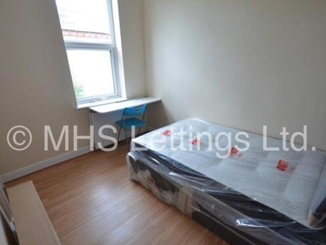 1 Bedroom House Share For Rent In 5 High Cliffe, Leeds