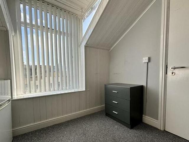 1 Bedroom House Share For Rent In 74 Broadway