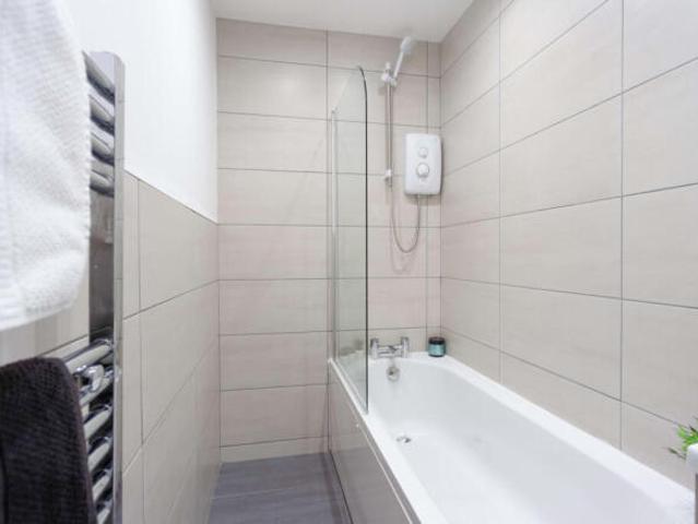 1 bedroom house share for rent in 8 Estcourt Avenue, Headingley, Leeds, LS6 3ES, LS6
