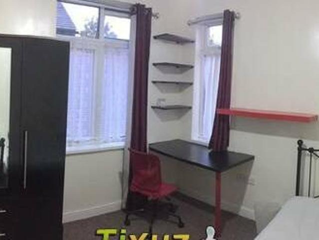 1 bedroom house share for rent in Coundon Road room 3 CV1