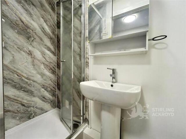 1 bedroom house share for rent in Cobbett Road, Guildford, Surrey, GU2