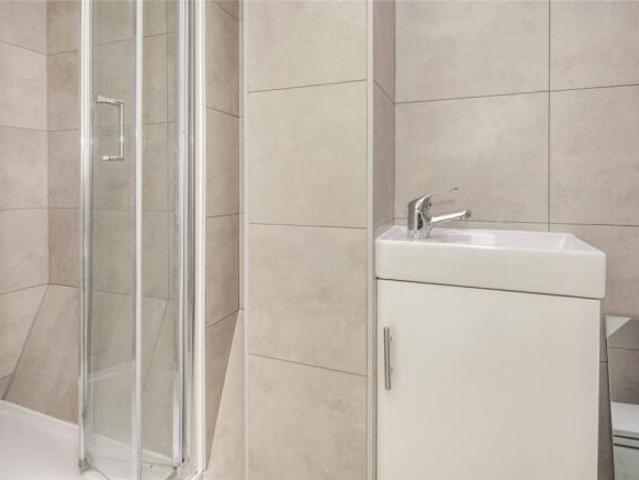 1 bedroom house share for rent in Coburg Crescent, London, SW2