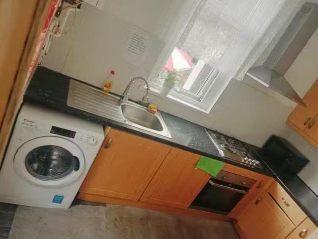 1 bedroom house share for rent in Corporation Road, Cardiff Ci.
