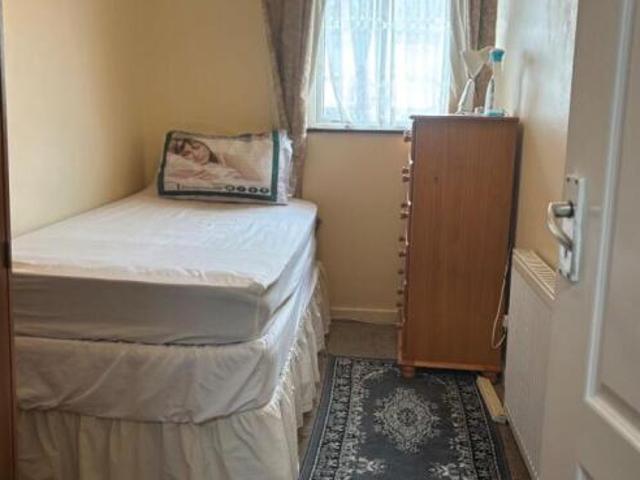 1 bedroom house share for rent in Corry Drive, London, SW9
