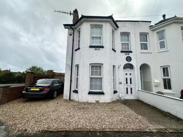 1 bedroom house share for rent in Capstone Road, Bournemouth.