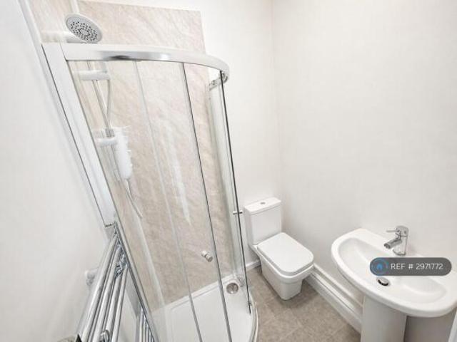 1 bedroom house share for rent in Carr Lane, Shipley, BD18