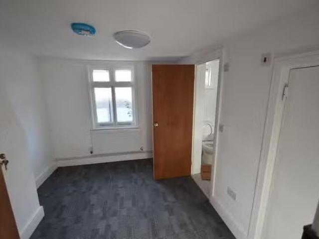 1 bedroom house share for rent in Castle Street, Bishop's Stor.