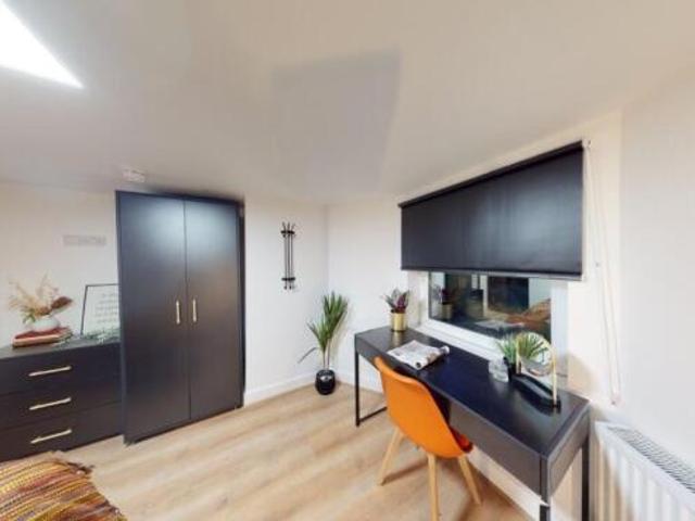 1 bedroom house share for rent in Central Road, Manchester, Greater Manchester, M20
