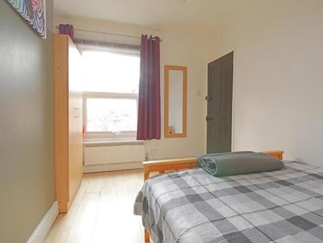 1 bedroom house share for rent in Church Drive Boultham Park, Lincoln, Lincolnsire, LN6 7AX, LN6