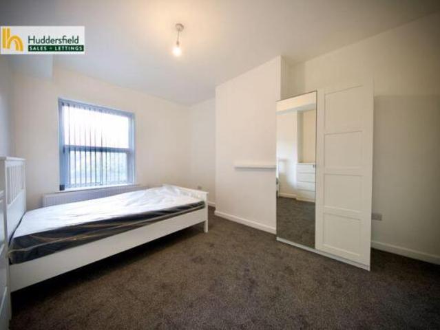 1 bedroom house share for rent in Church Street, Huddersfield, HD1