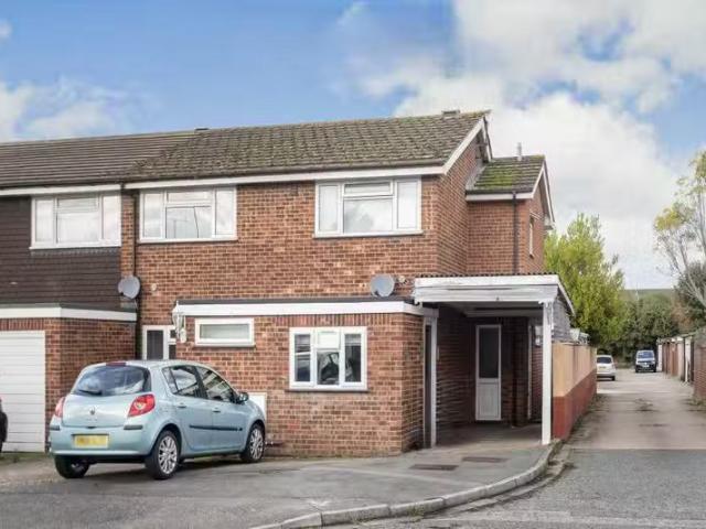 1 bedroom house share for rent in Chaucer Drive, Aylesbury, Bu.