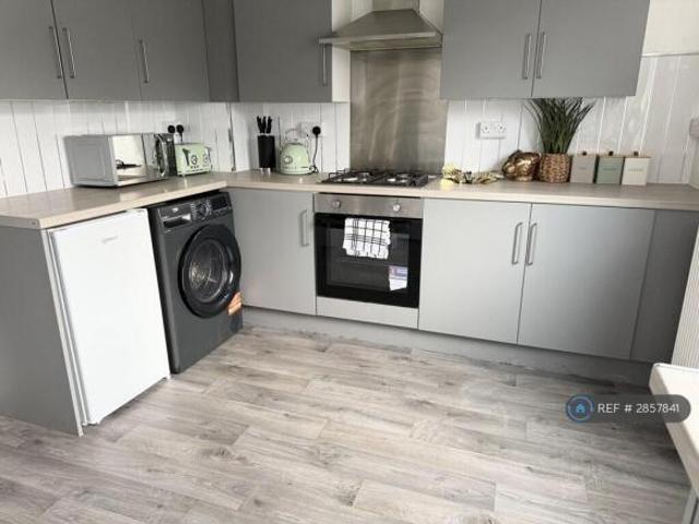 1 bedroom house share for rent in Chequer Avenue, Doncaster, DN4