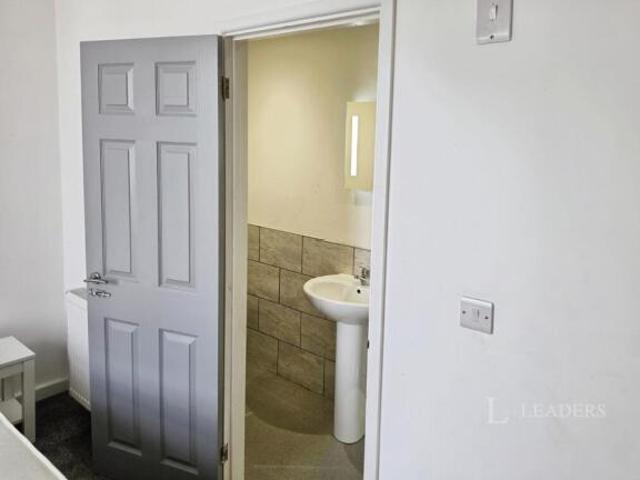 1 bedroom house share for rent in Chichester Road, Portsmouth, PO2