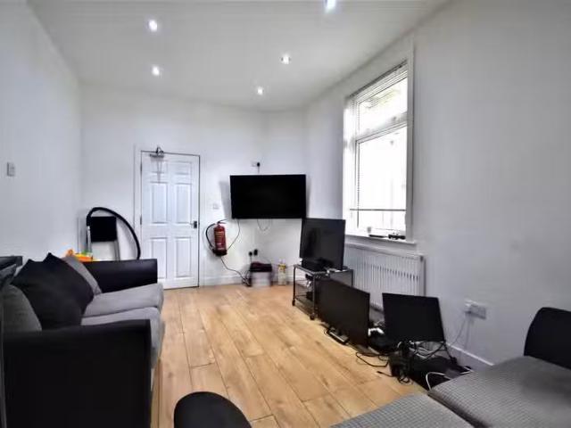 1 bedroom house share for rent in Clara Street, Coventry, CV2.