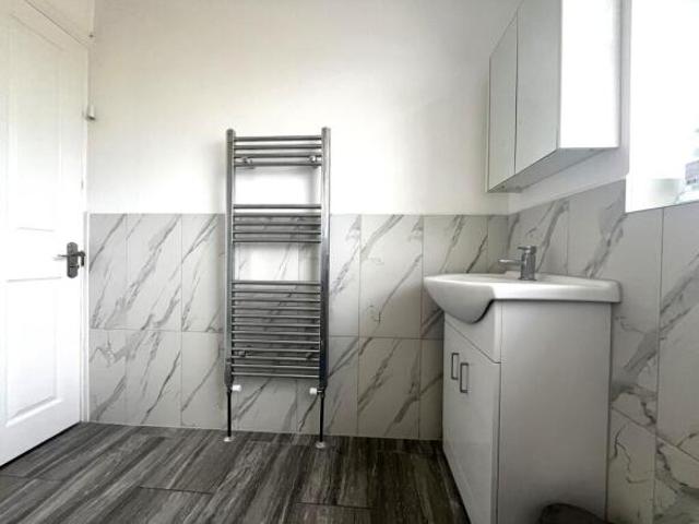 1 bedroom house share for rent in Cleveley Crescent, London, W5