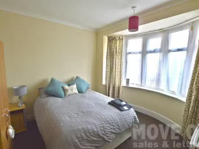 1 bedroom house share for rent in Crest Road, Parkstone, Poole.