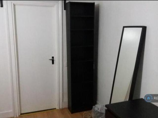1 bedroom house share for rent in Crewe Place, London, NW10