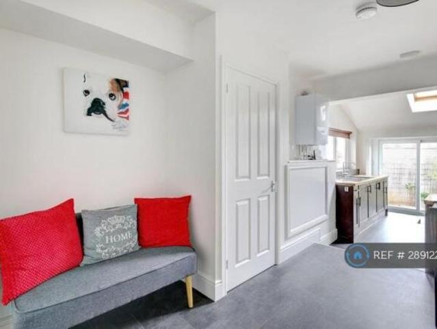 1 bedroom house share for rent in Croft Road, Swindon, SN1