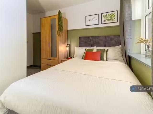 1 bedroom house share for rent in Crown Lane, Bolton, BL6