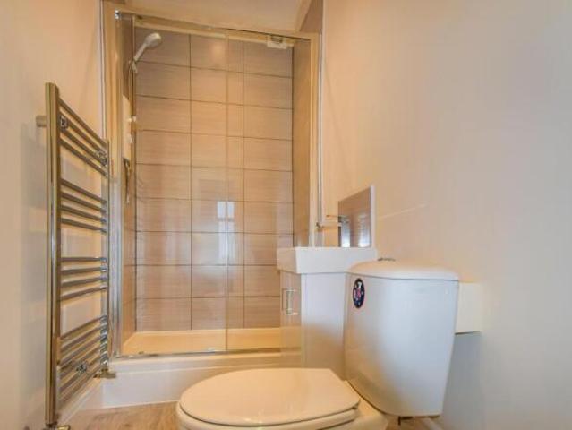 1 bedroom house share for rent in Cutler Heights Lane, Bradford, BD4 9JG, BD4