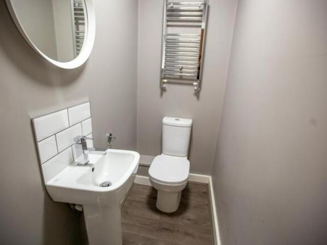 1 bedroom house share for rent in Aigburth Road, L17 7BP, L17