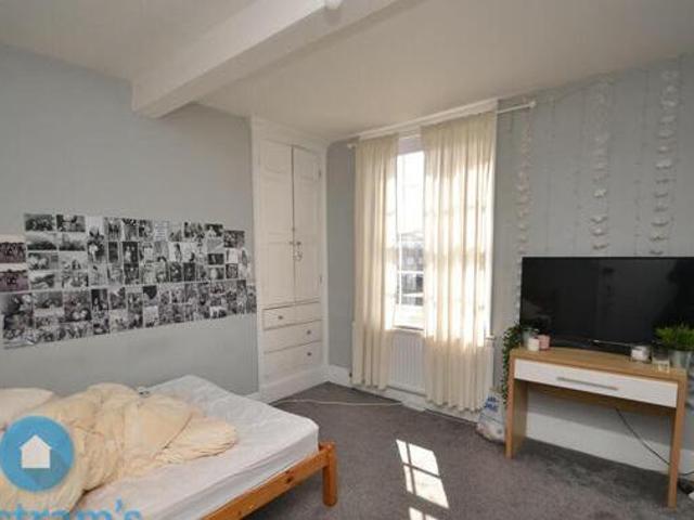 1 Bedroom House Share For Rent In Alfreton Road
