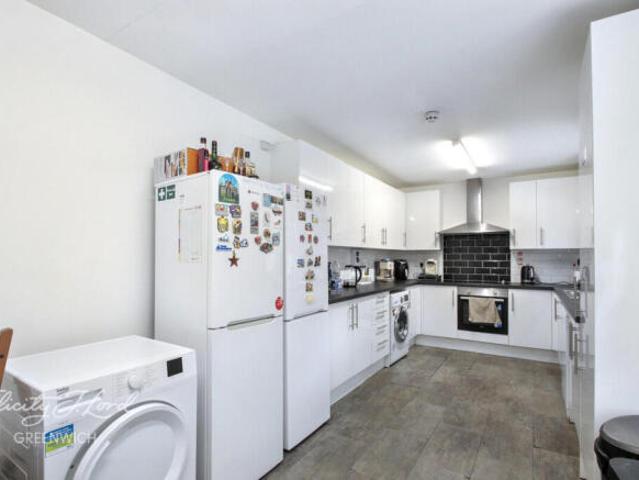 1 bedroom house share for rent in Alloa Road, London, SE8