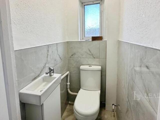 1 bedroom house share for rent in Ashburnham Road, Luton, Bedfordshire, LU1