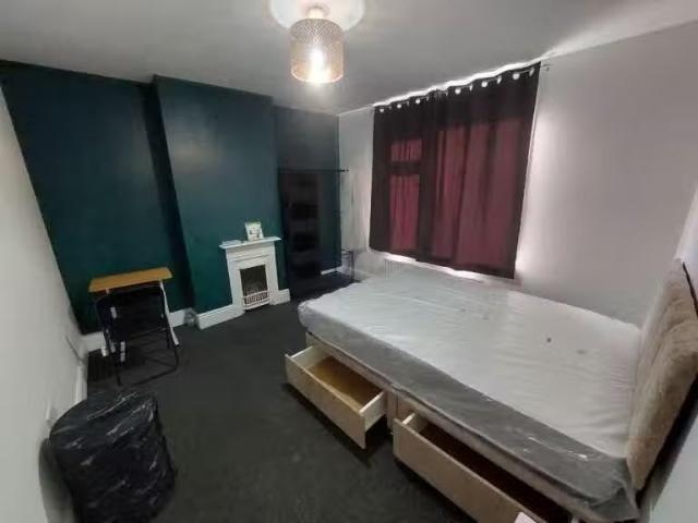 1 bedroom house share for rent in Ashburton Road, Coventry, We.