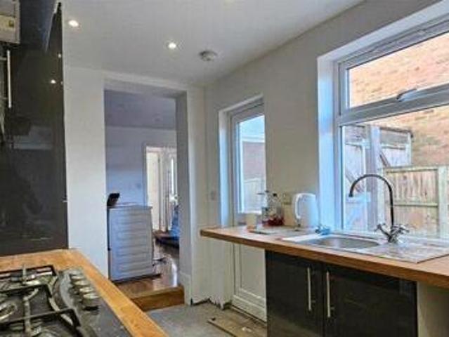 1 Bedroom House Share For Rent In Ashford, Surrey