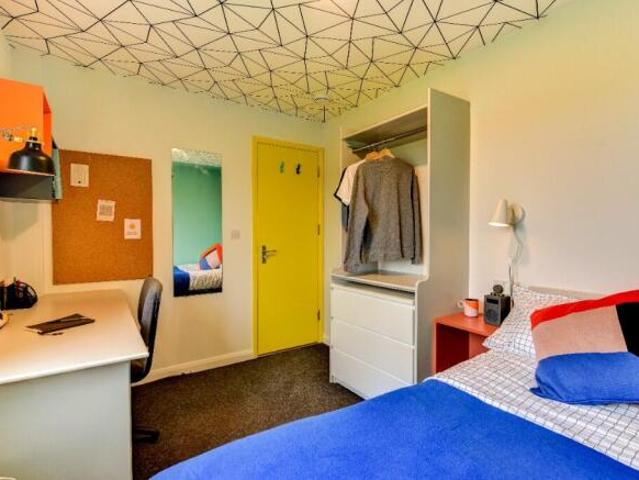 1 bedroom house share for rent in Auckland Drive, BN2