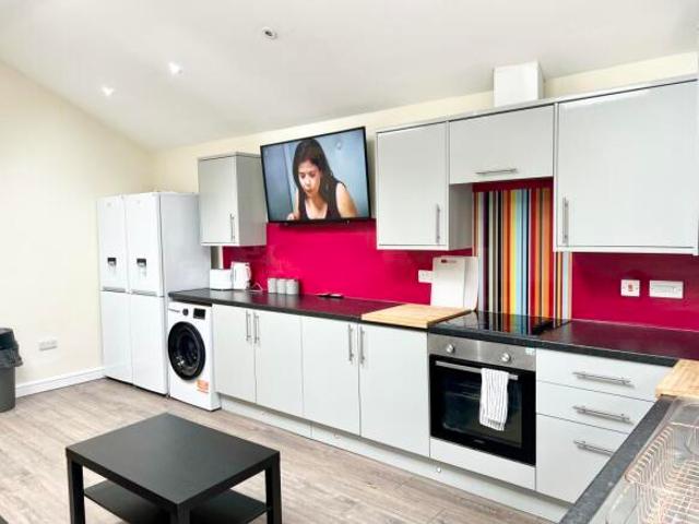 1 bedroom house share for rent in Available Now, DE1