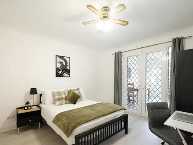 1 Bedroom House Share For Rent In Avalon Road