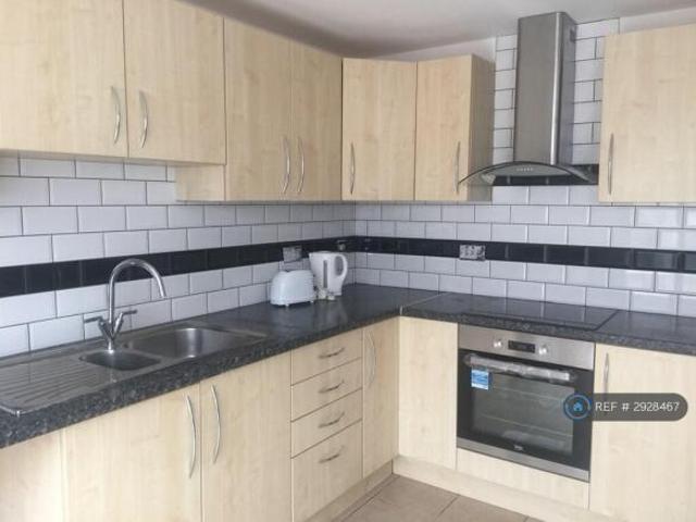 1 bedroom house share for rent in Avebury Boulevard, Milton Keynes, MK9